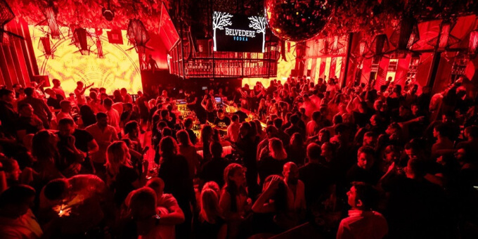 Splav Leto vas ovog petka vodi u novu muzičku avanturu sa Danijelom ...